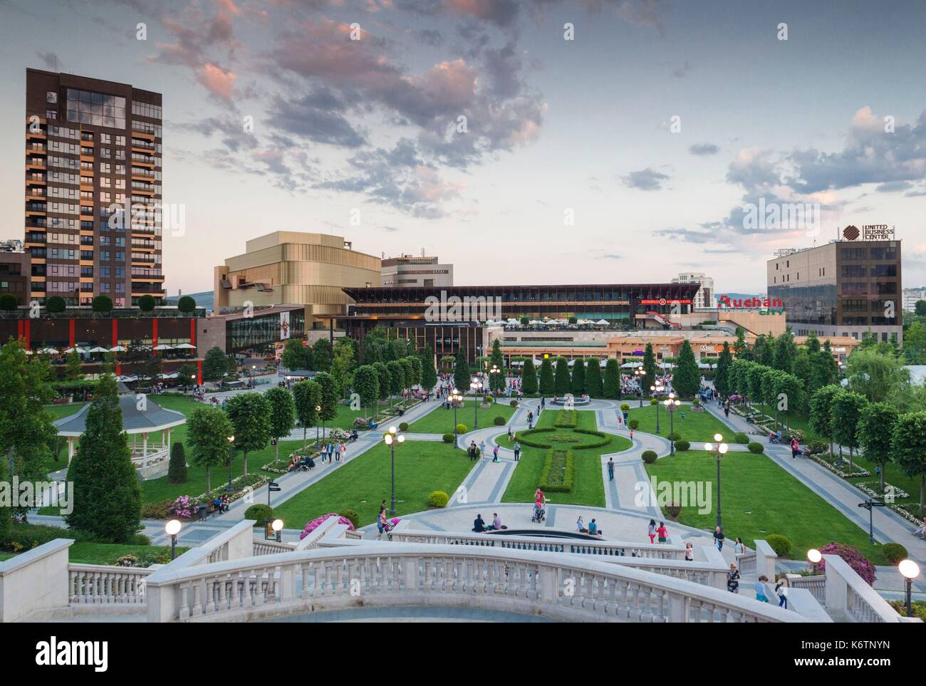 Palas mall by the palace of culture hi-res stock photography and images ...