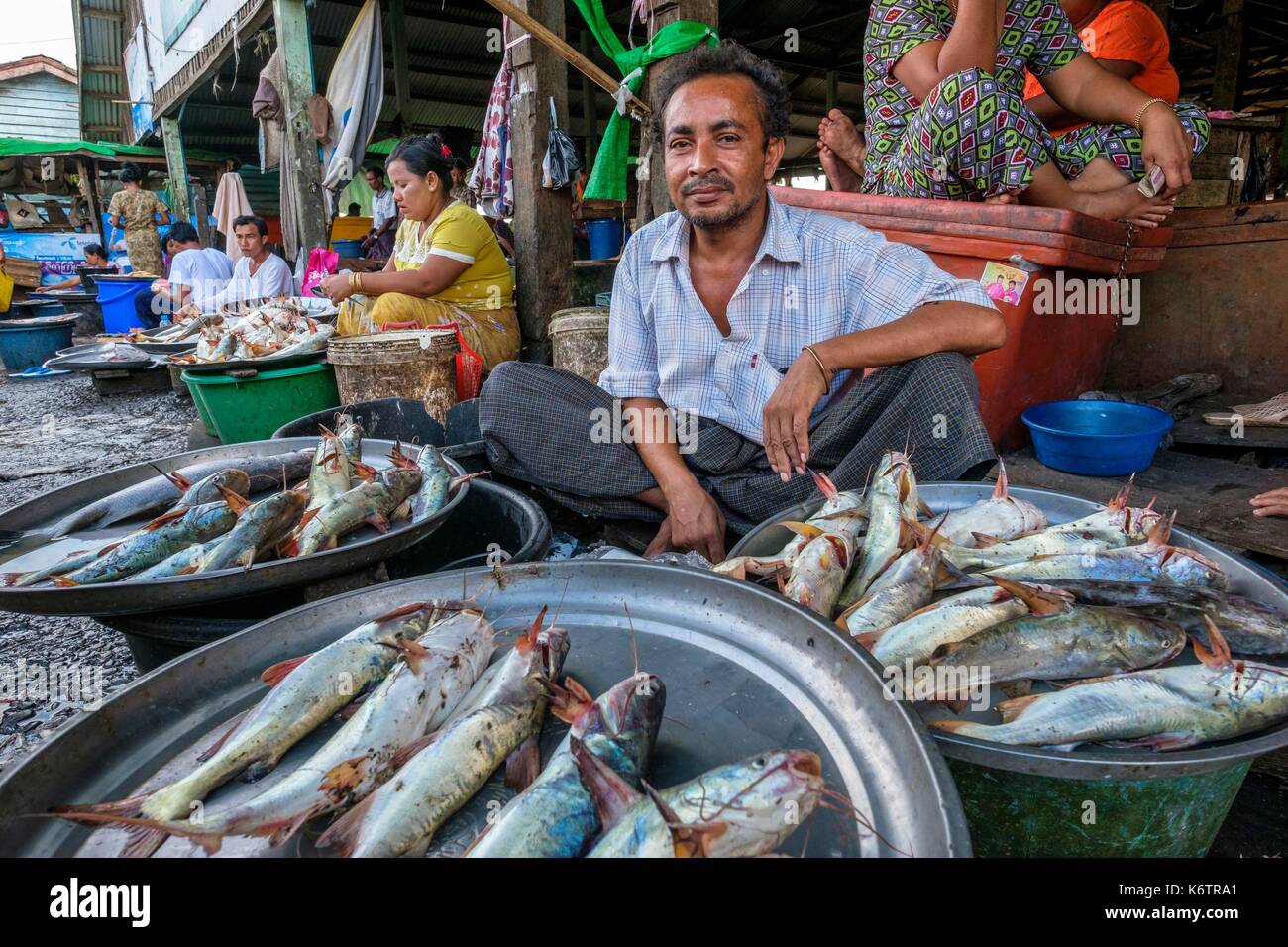 Arakan market hi-res stock photography and images - Alamy