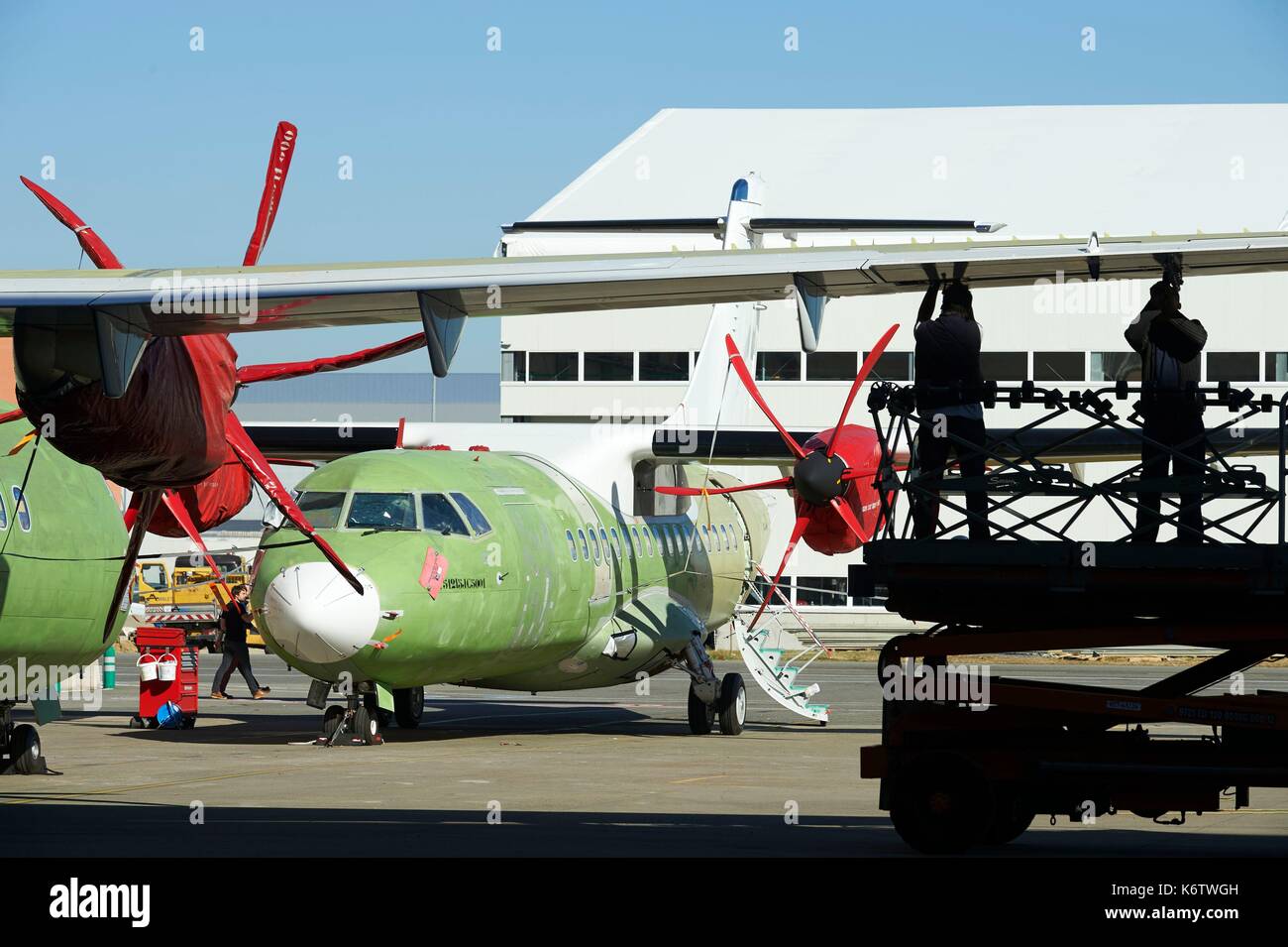 Atr aircraft factory hi-res stock photography and images - Alamy