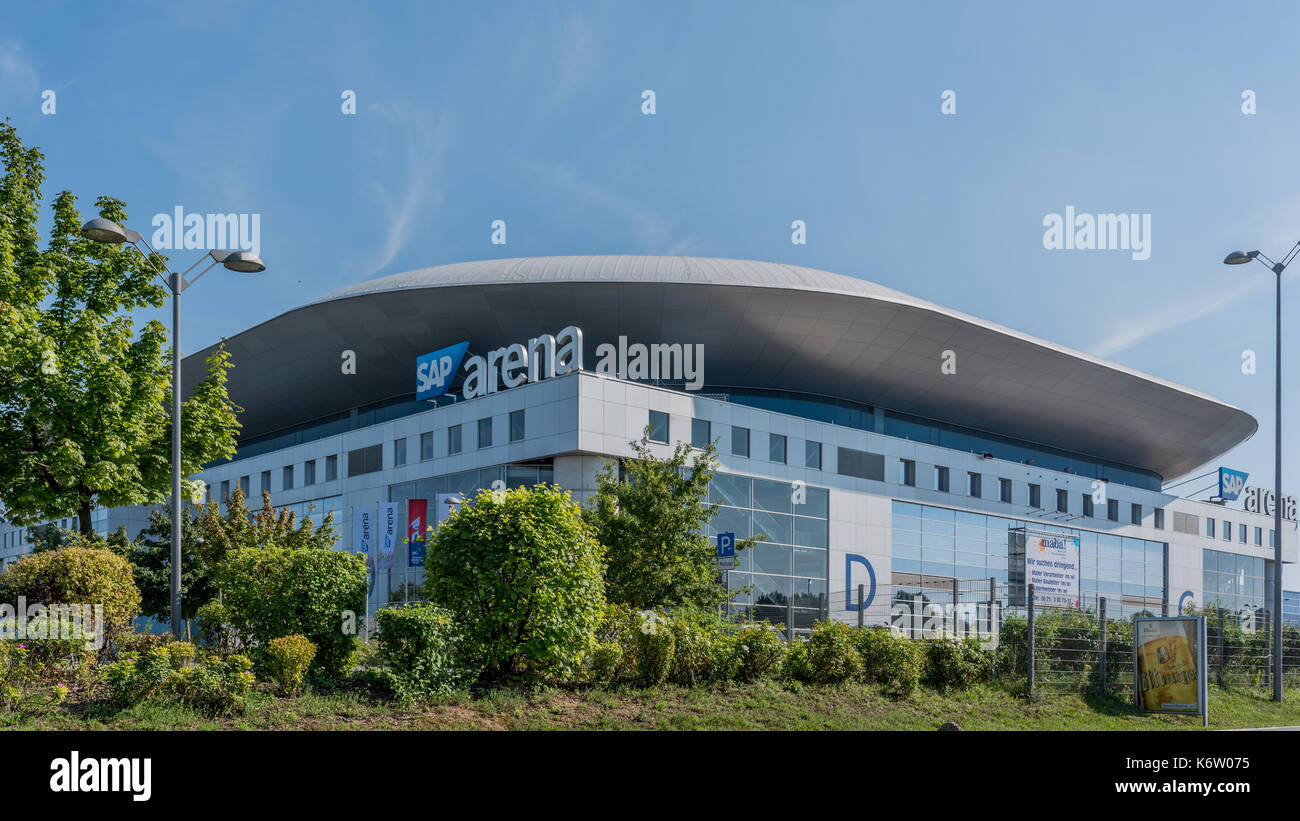 Sap arena hi-res stock photography and images - Alamy