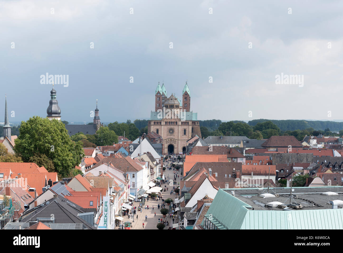 Speyer, GER, Rheinland-Pfalz - September 02, Speyer von Oben, Altpörtel Aussichtsplattform . Im ...