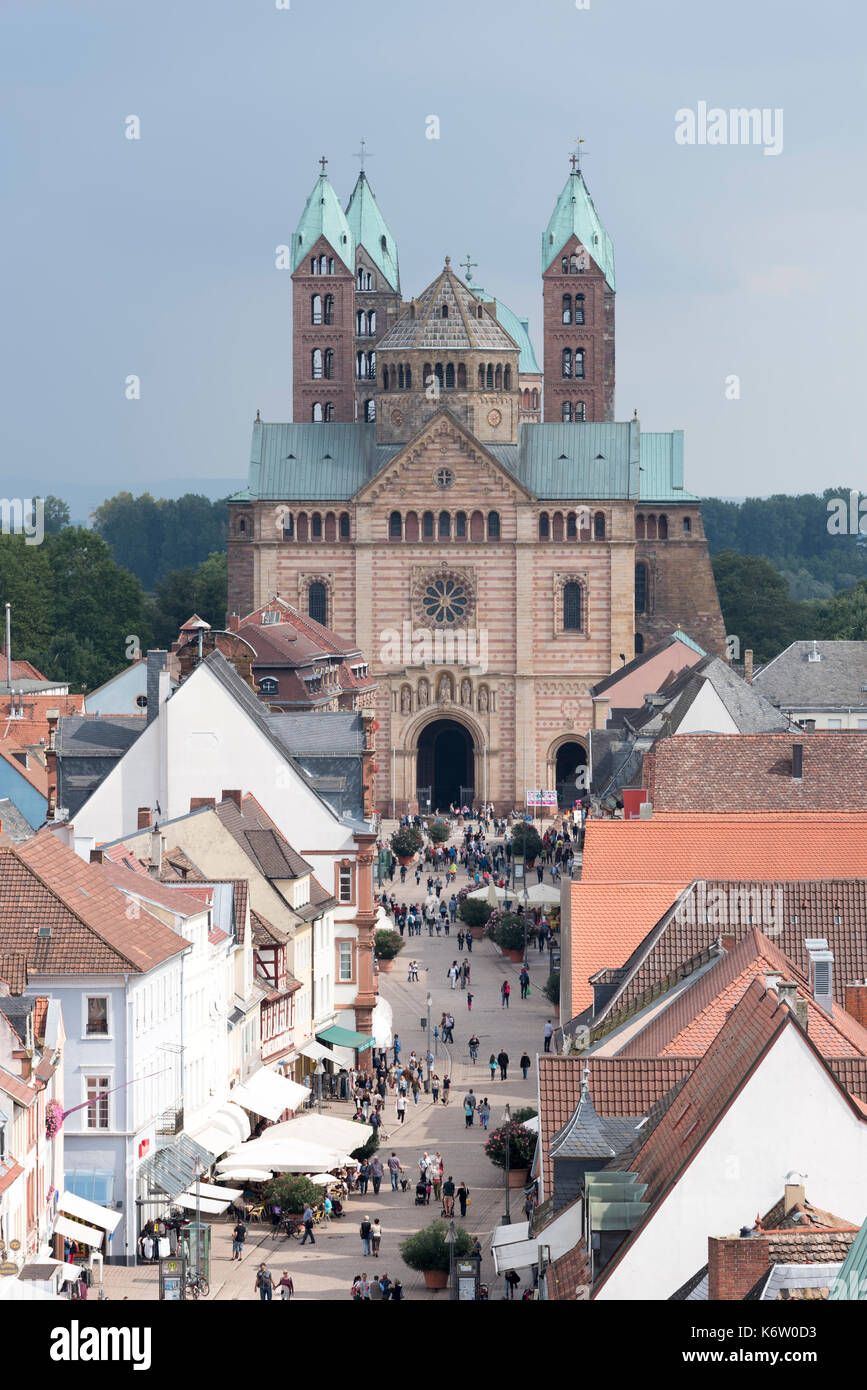 Speyer, GER, Rheinland-Pfalz - September 02, Speyer von Oben, Altpörtel Aussichtsplattform . Im ...