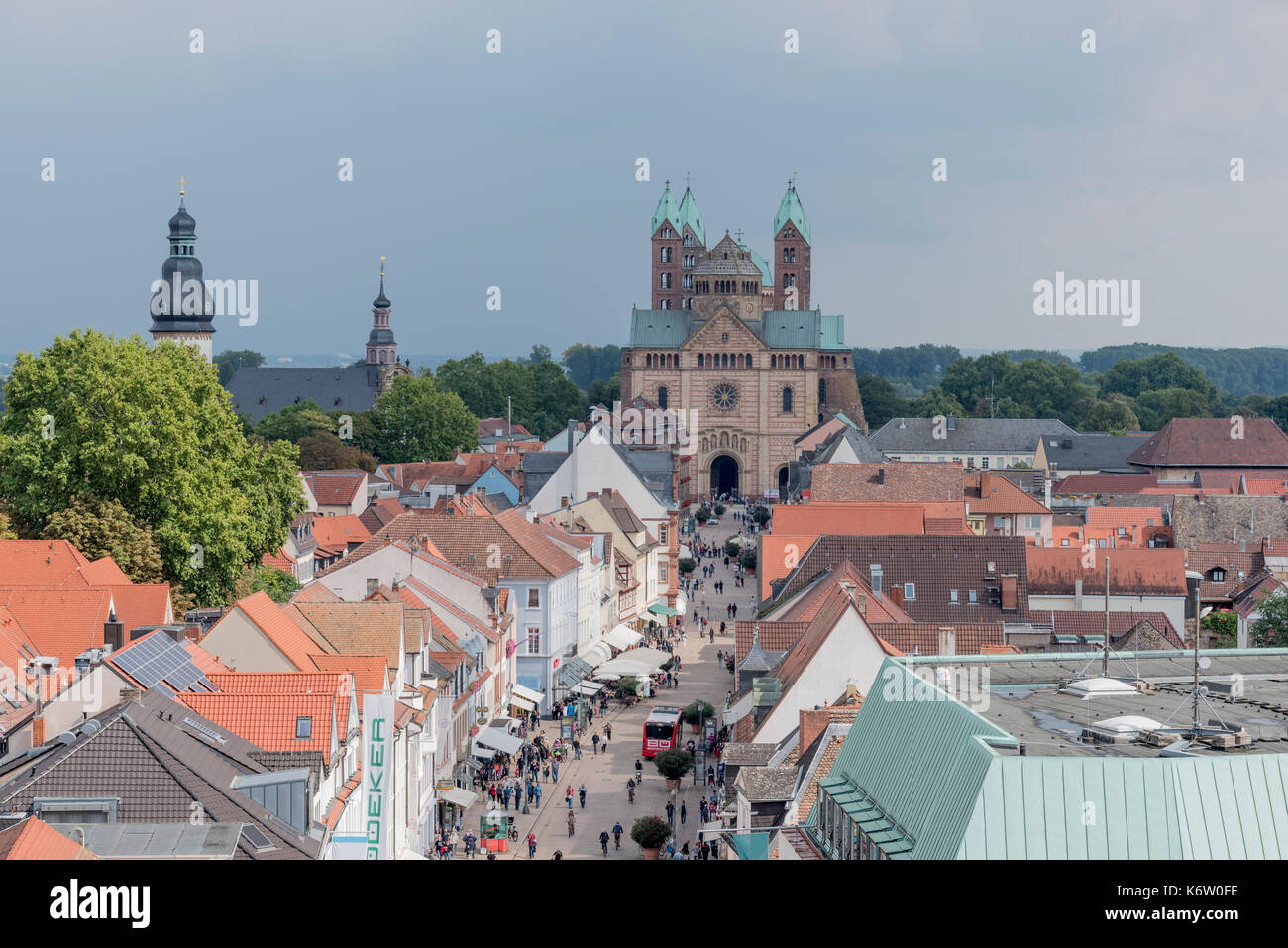 Speyer, GER, Rheinland-Pfalz - September 02, Speyer von Oben, Altpörtel Aussichtsplattform . Im ...