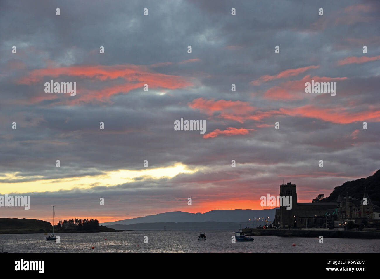 Oban bay hi-res stock photography and images - Alamy
