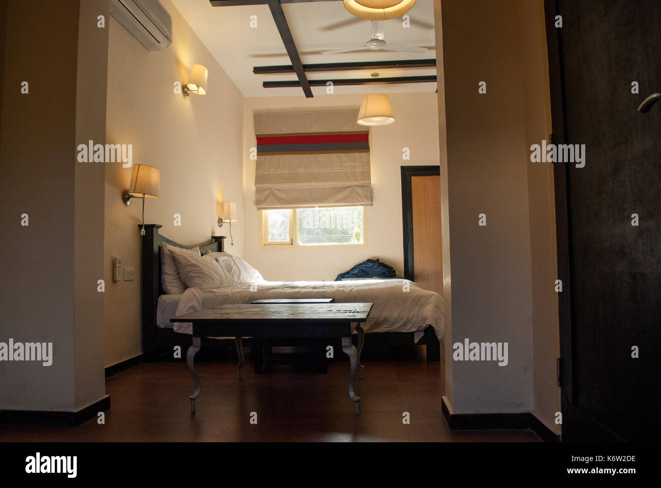 Empty bedroom interior Stock Photo - Alamy