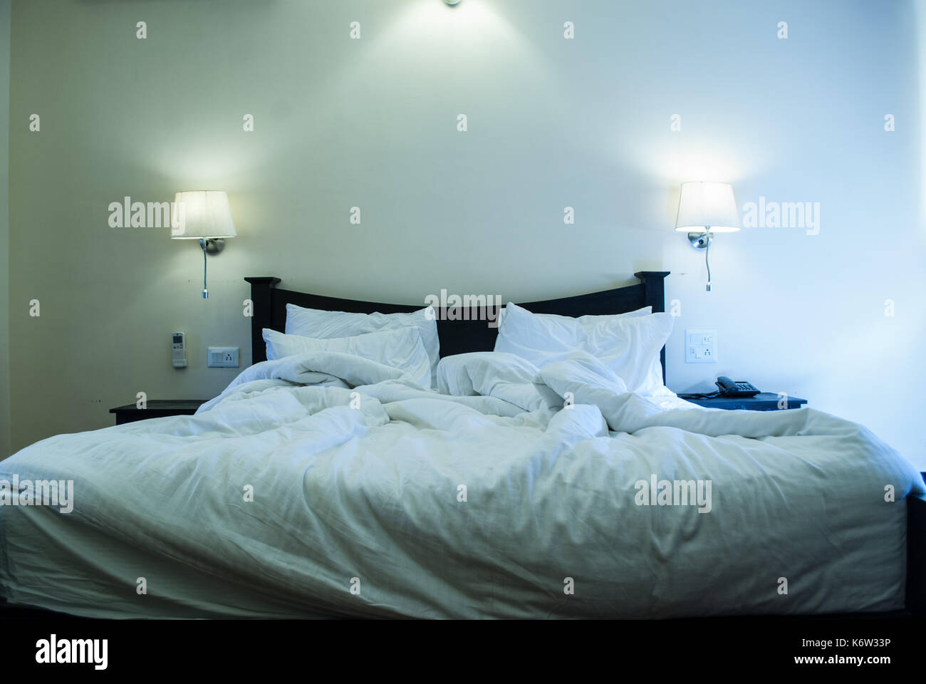 Empty bedroom interior Stock Photo - Alamy