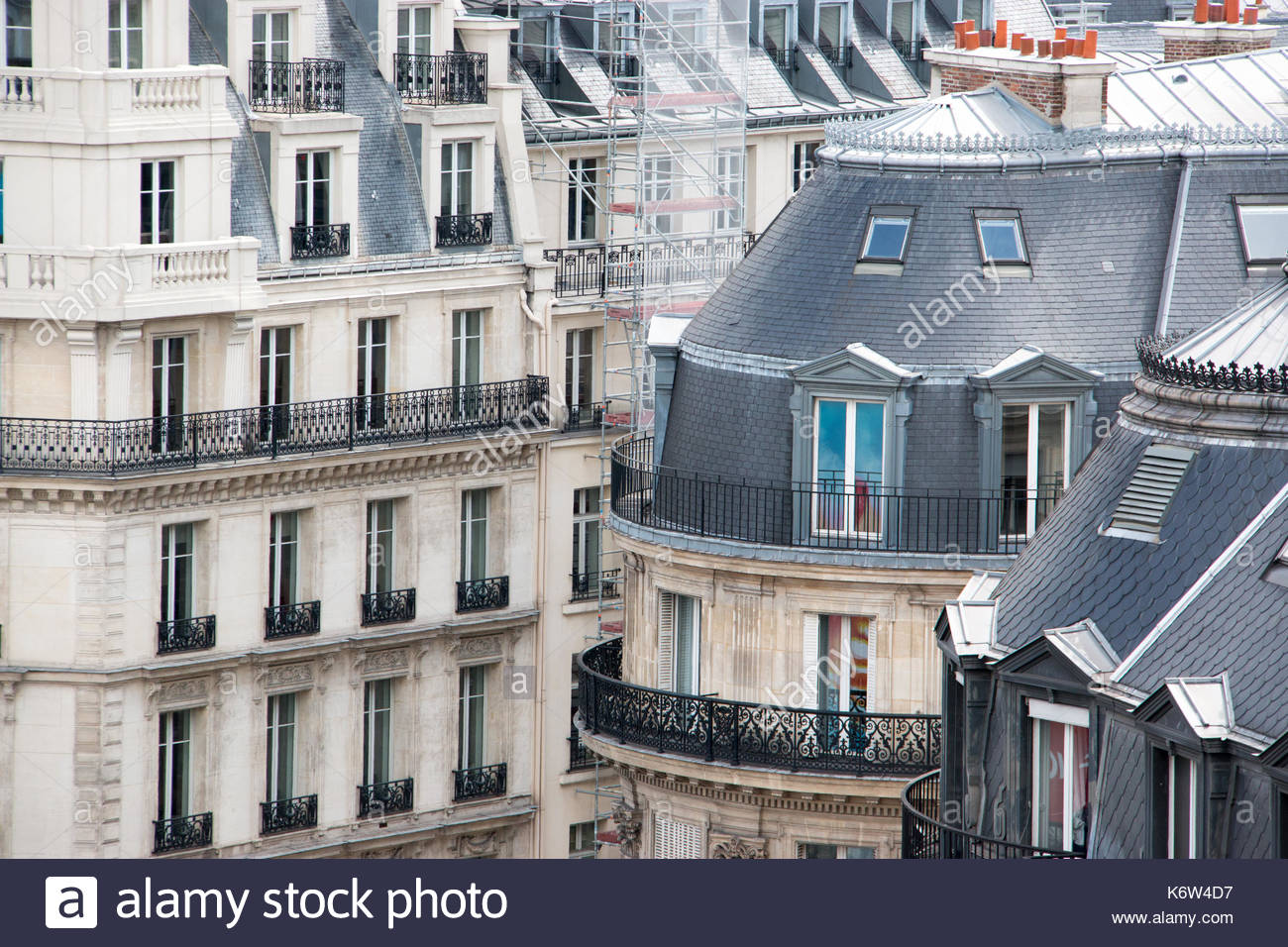 Haussmann Buildings Stock Photos & Haussmann Buildings Stock Images - Alamy