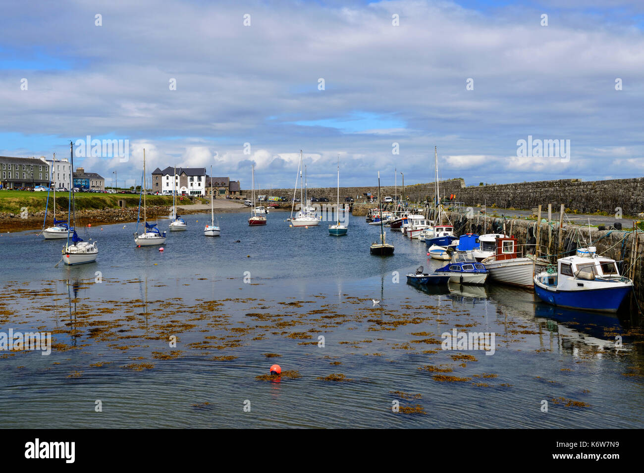 Mullaghmore Harbour, County Sligo, Republic of Ireland Stock Photo - Alamy