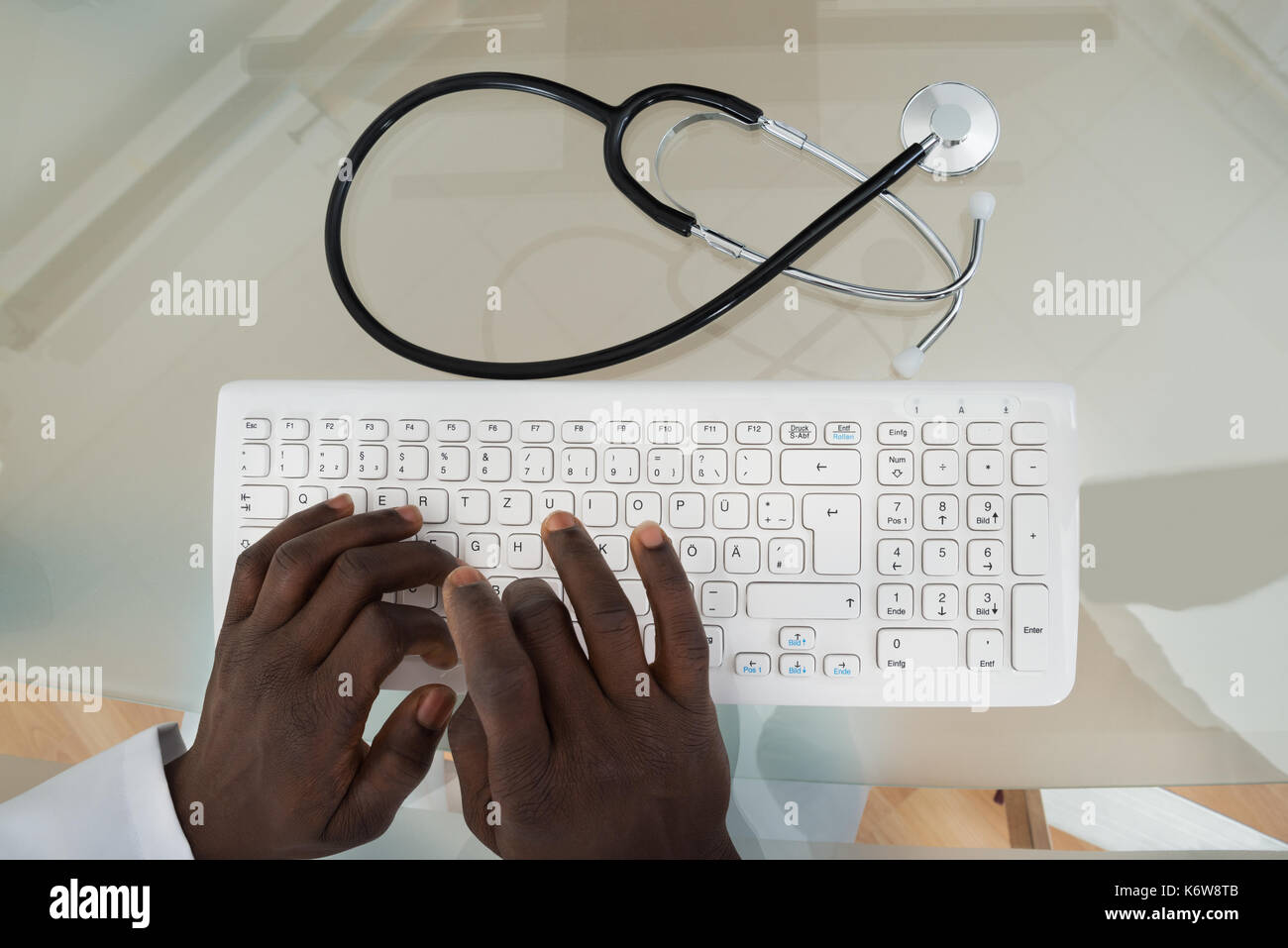 Hospital keyboard hi-res stock photography and images - Alamy