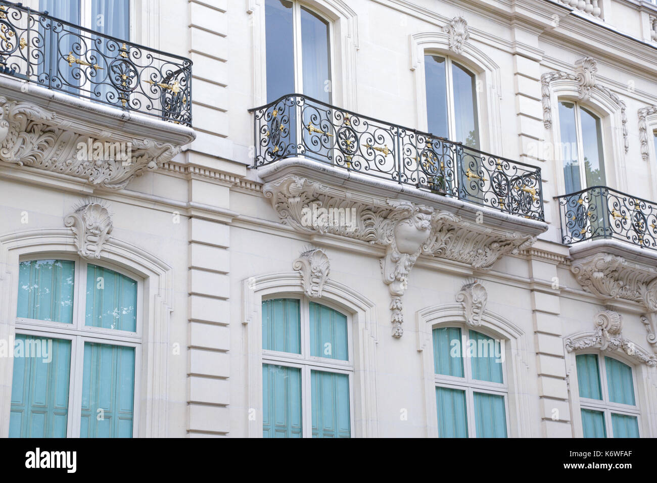 Paris, France: typical historical apartments with baroque architectures ...