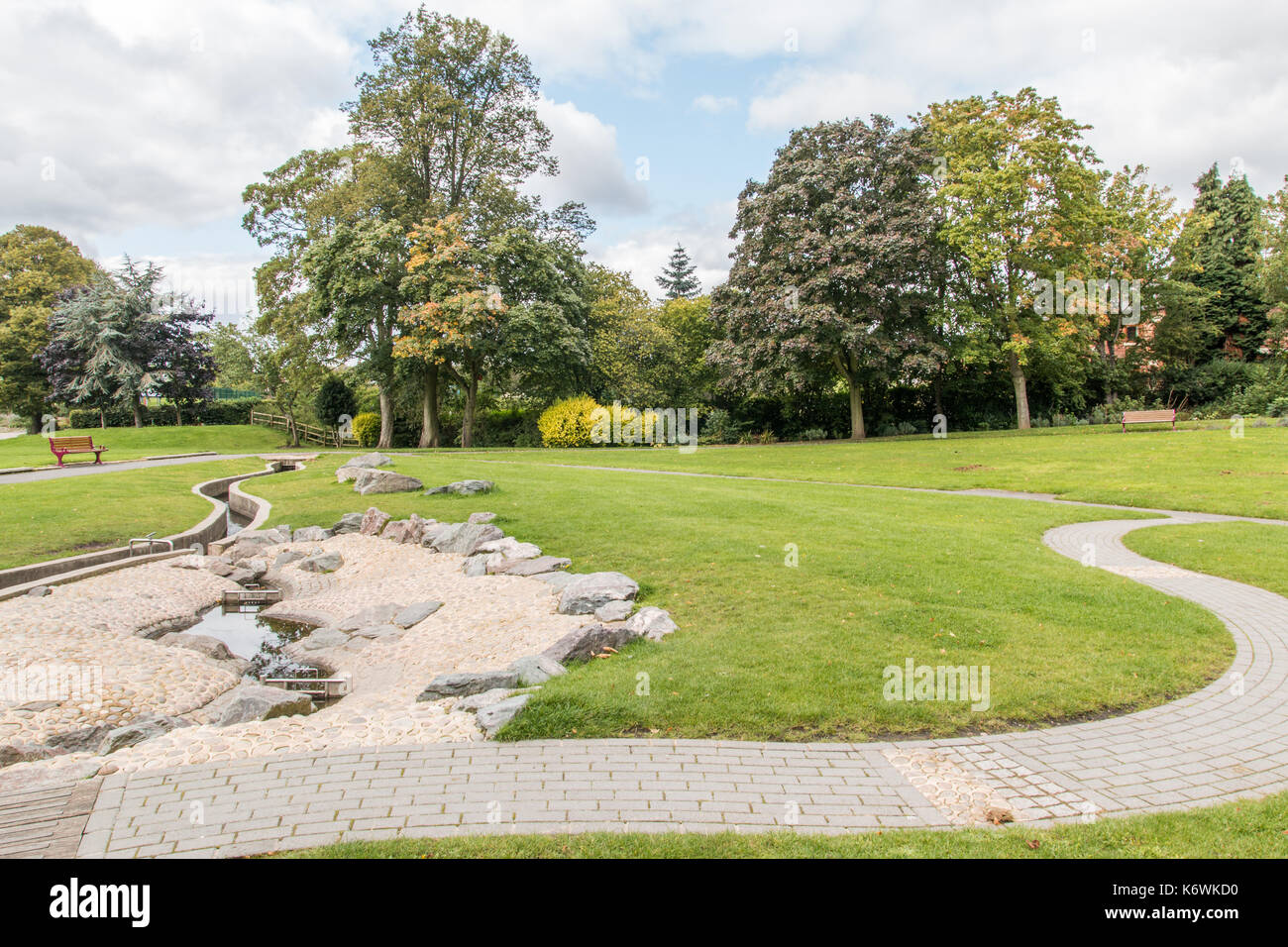 Pebble stream water feature hi-res stock photography and images - Alamy