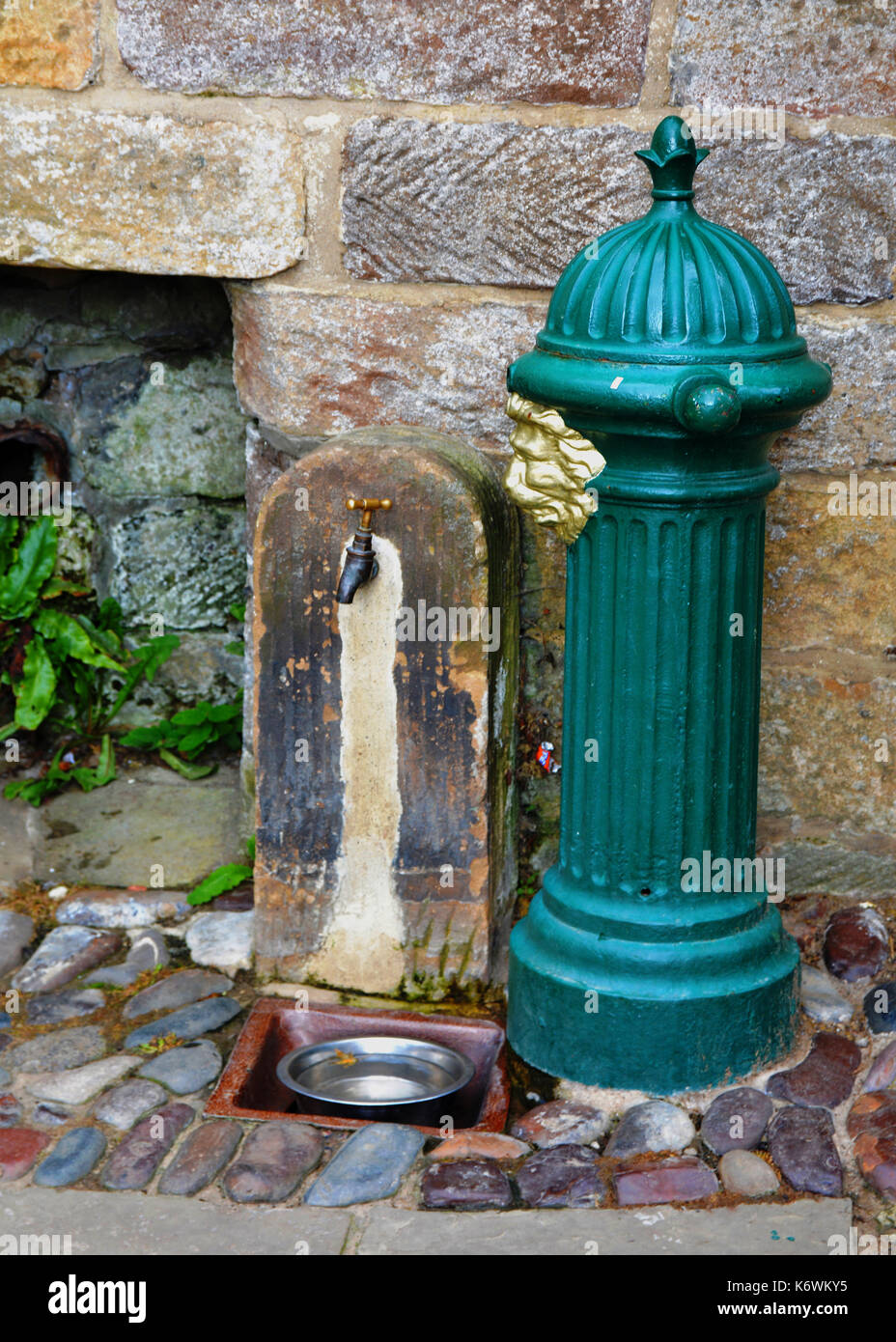 Victorian Drinking Water Fountain High Resolution Stock Photography and ...
