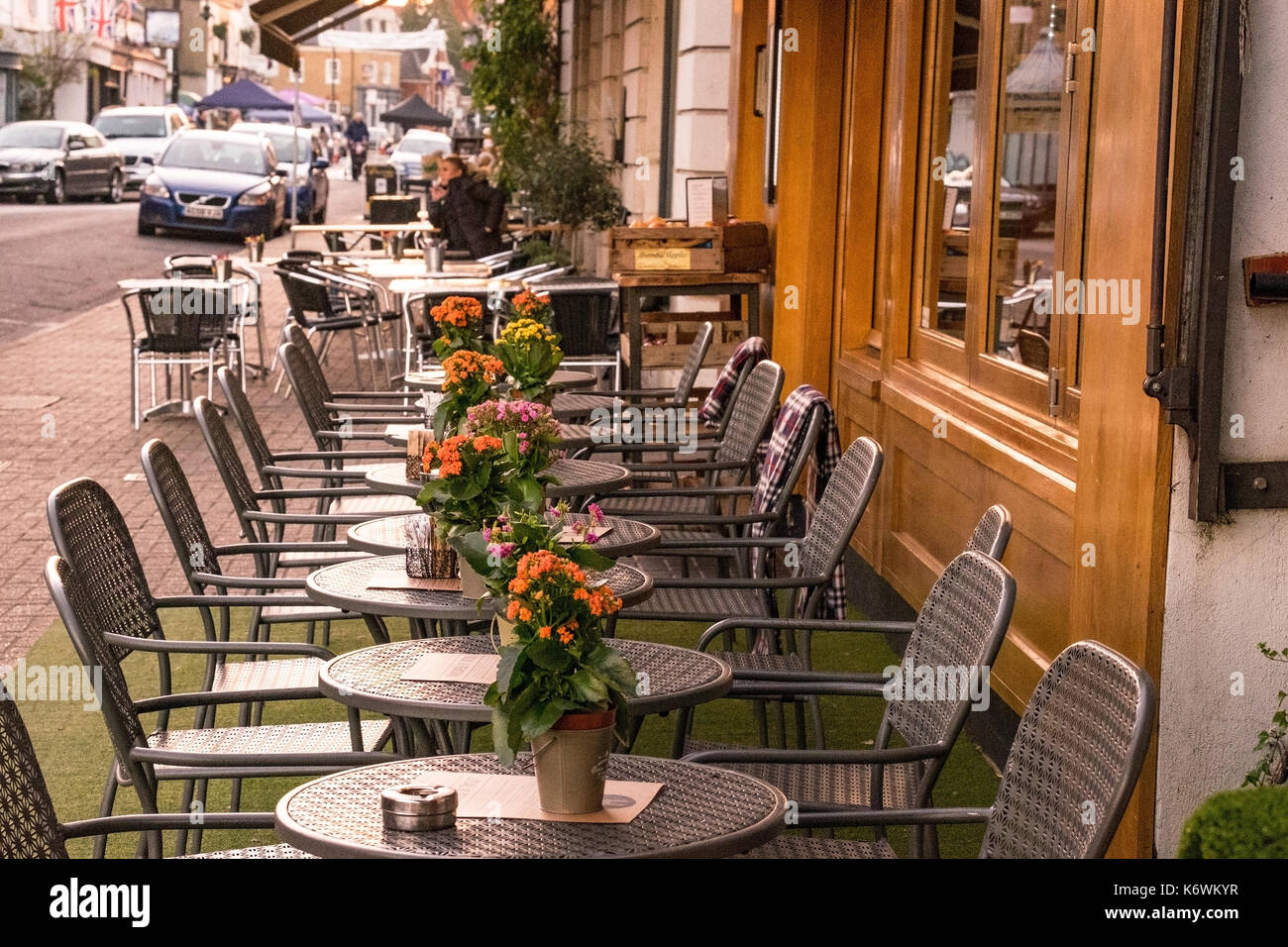 pavement cafe molesey Stock Photo - Alamy