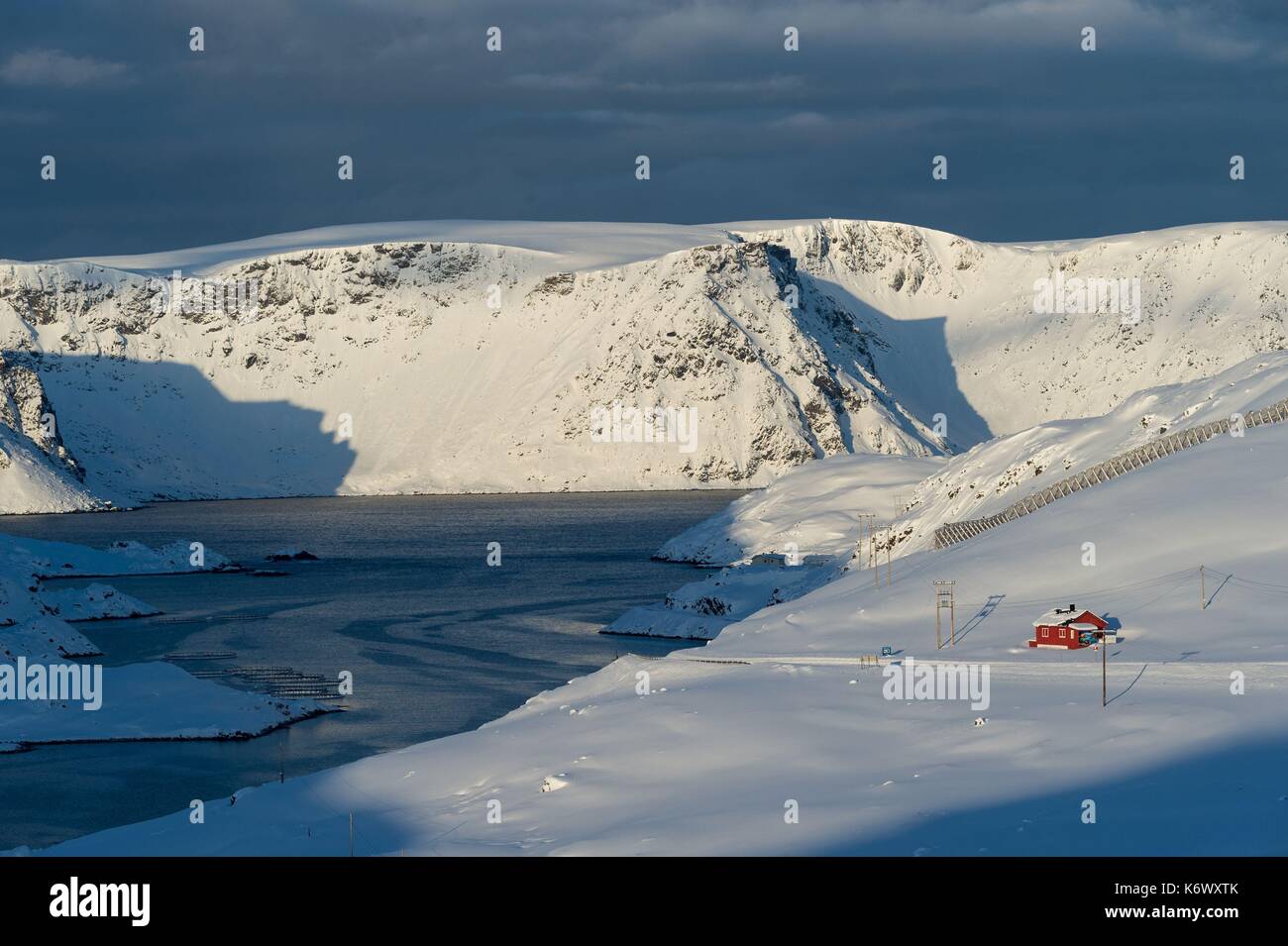 Norvege, Finnmark, Mageroya island, Nordkapp, snowy landscape between ...
