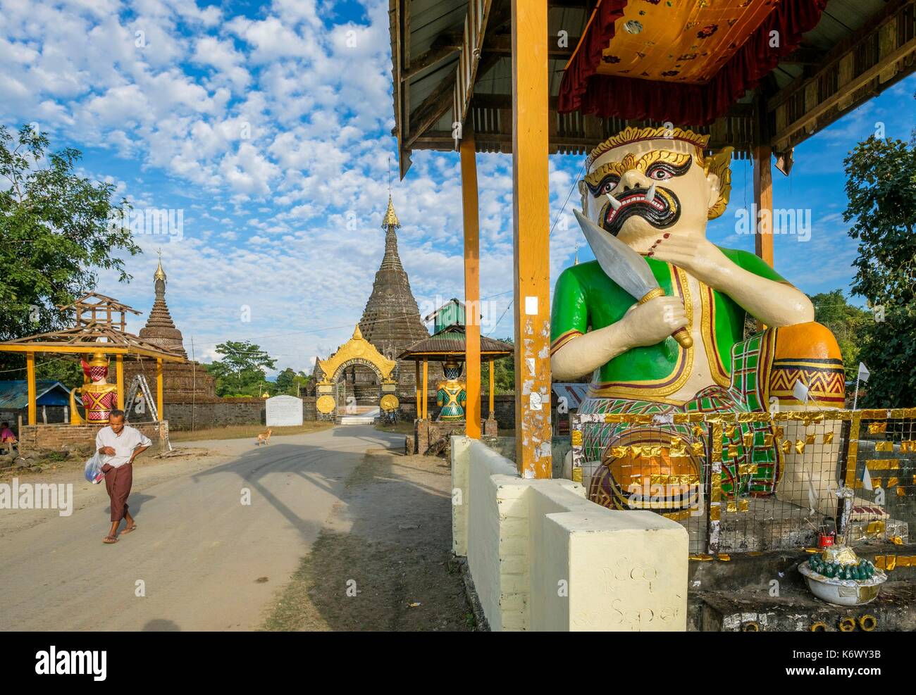 Myanmar (Burma), Rakhine state (or Arakan state), archeological site of ...