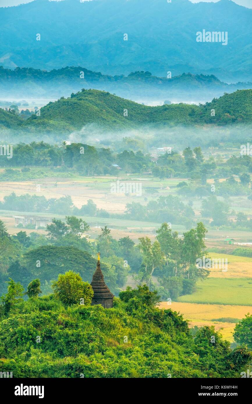 Myanmar (Burma), Rakhine state (or Arakan state), archeological site of ...