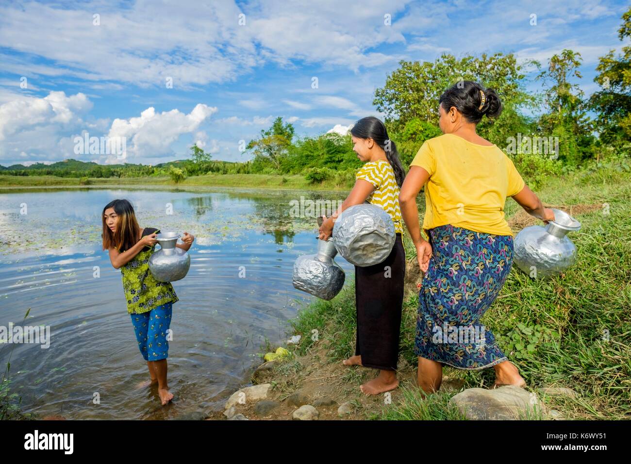Myanmar (Burma), Rakhine state (or Arakan state), archeological site of ...