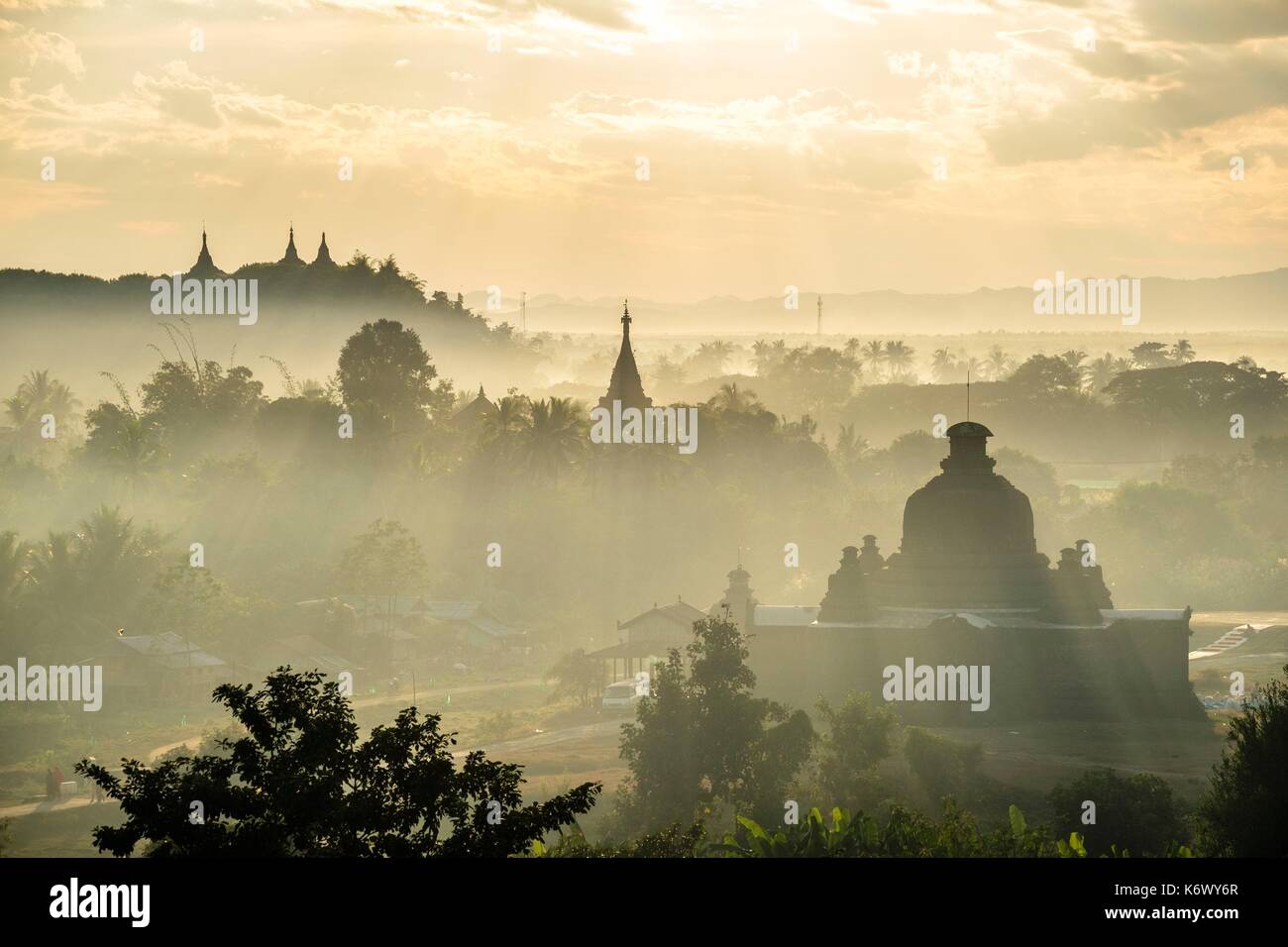 Myanmar (Burma), Rakhine state (or Arakan state), archeological site of ...