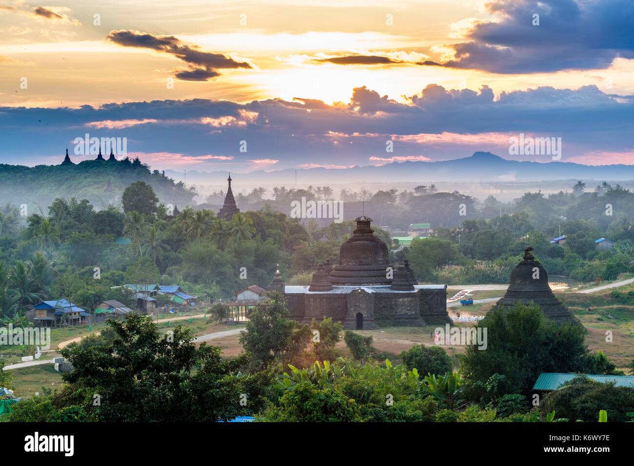 Myanmar (Burma), Rakhine state (or Arakan state), archeological site of ...