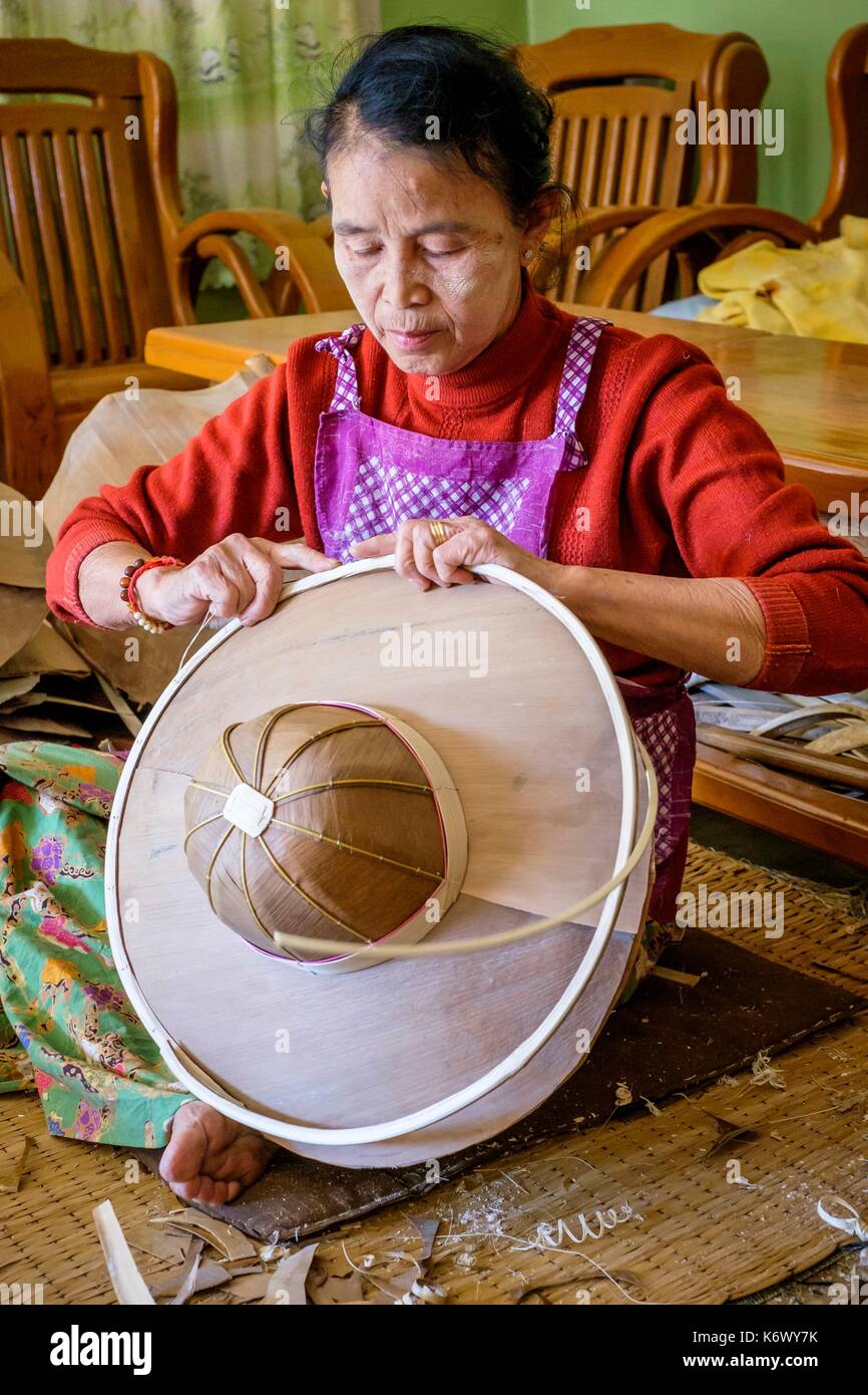 Bamboo hat making hi-res stock photography and images - Alamy
