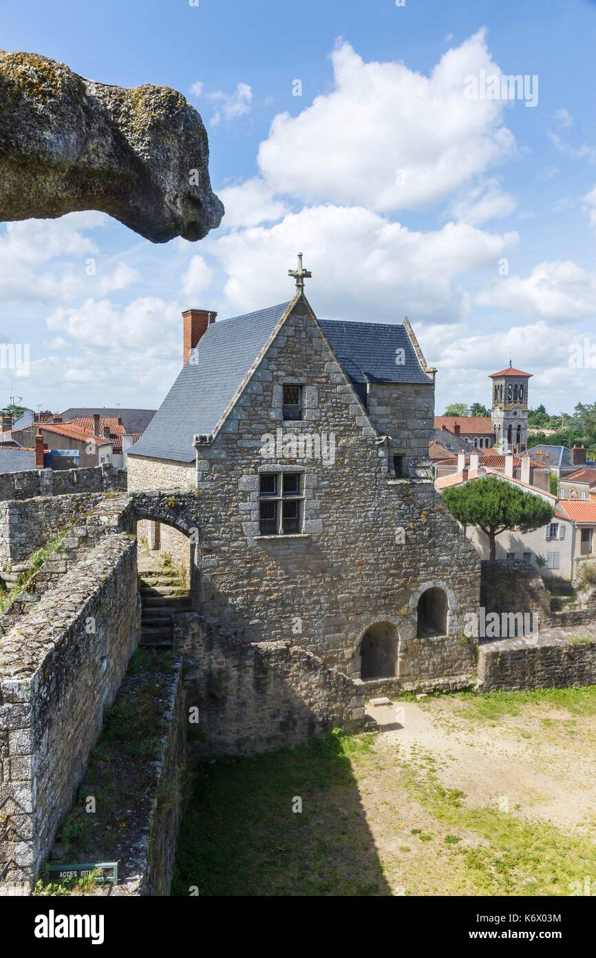 Clisson castle hi-res stock photography and images - Alamy