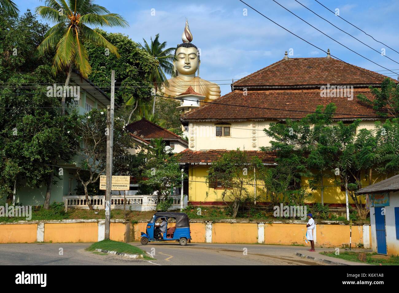 Sri Lanka, Southern province, Dikwella, Wewurukannala Raja Maha ...