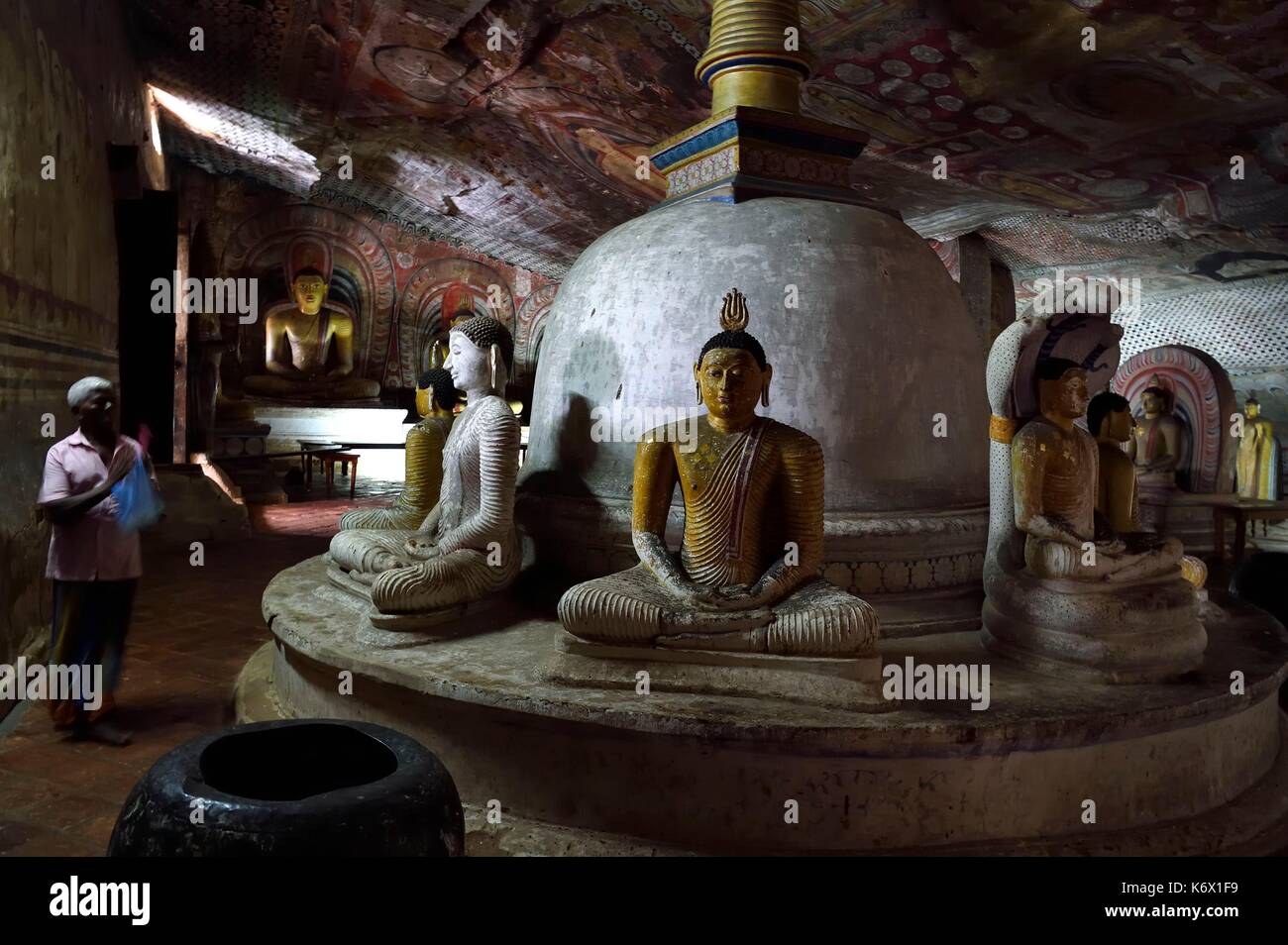 Sri Lanka, Central province, Matale District, Dambulla, Cave temple ...