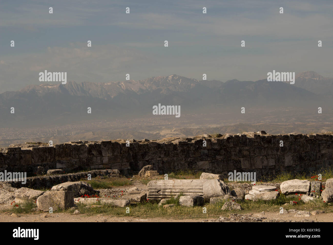 Fallen column at Pammukale Stock Photo - Alamy