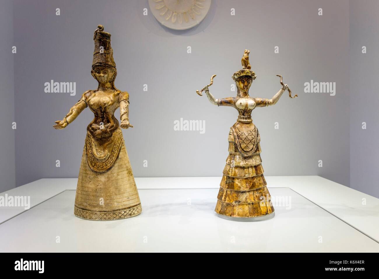 Greece, Crete, Heraklion, Heraklion Archeological Museum, Snake ...