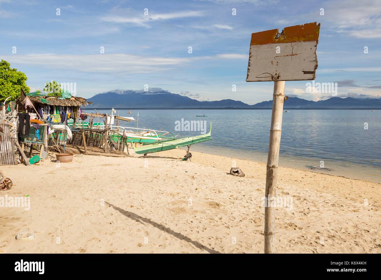 Philippines, Palawan, Aborlan, Sombrero Island, basketball playground ...