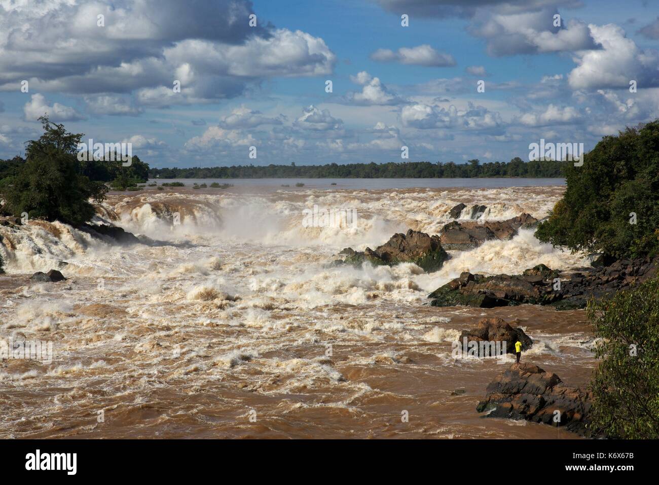Laos, Champassak, Khone Phapheng Falls, the widest waterfalls in ...