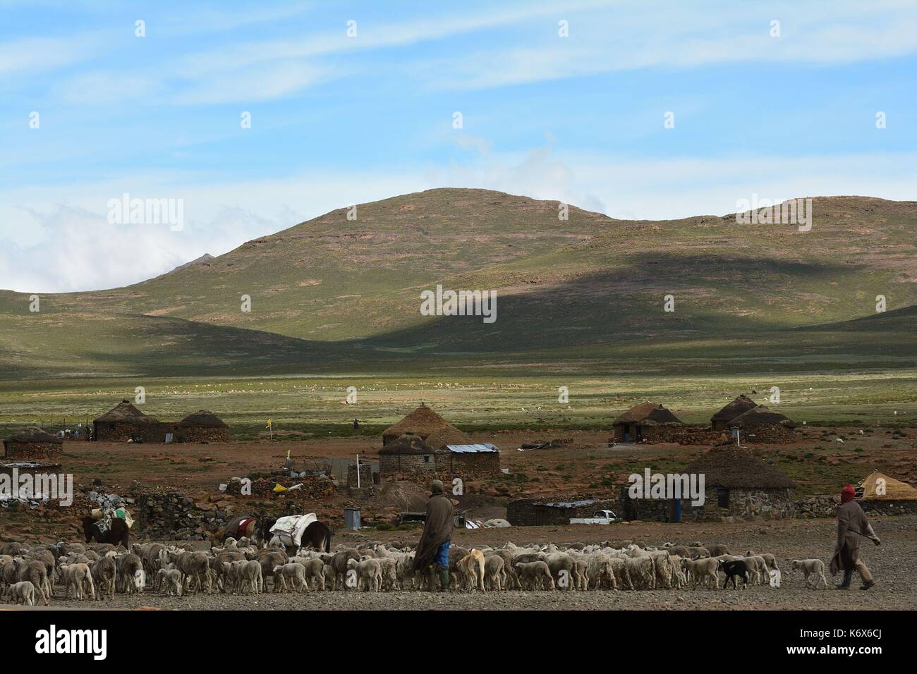 Lesotho, Mokhotlong, Drakensberg mountain massif Stock Photo - Alamy