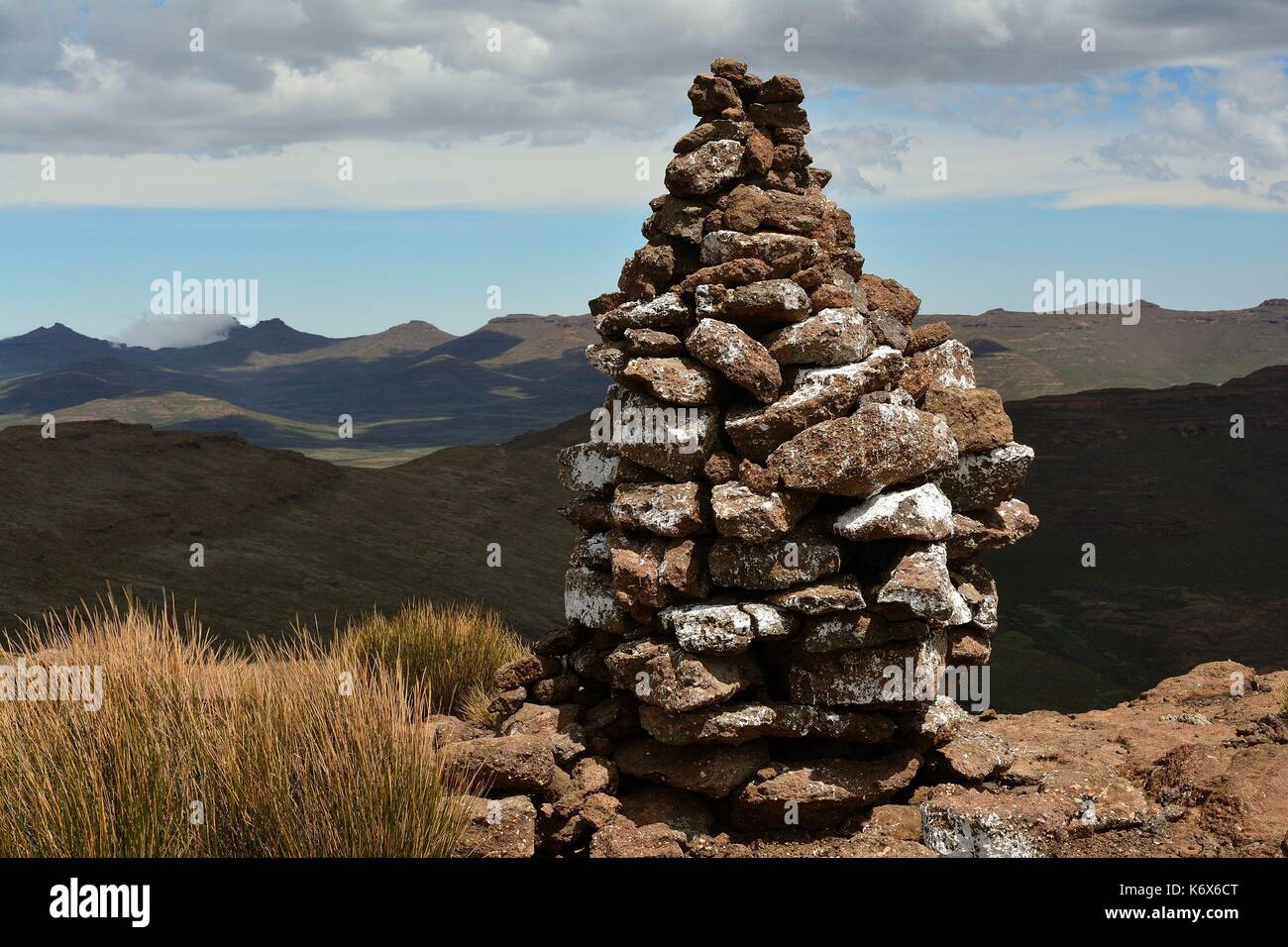Lesotho, Mokhotlong, Drakensberg mountain massif, Sani pass Stock Photo ...