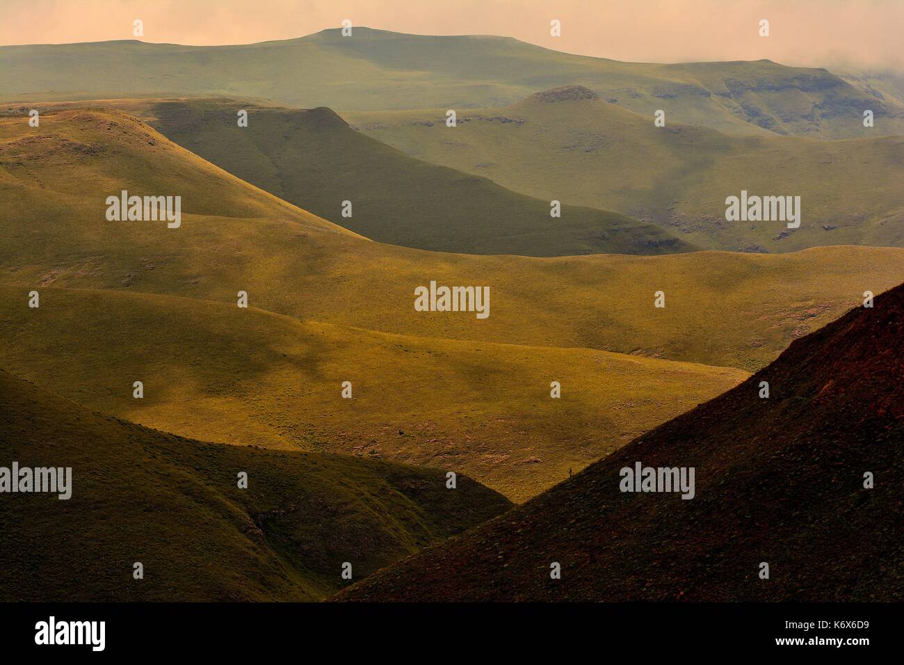 Lesotho, Mokhotlong, Drakensberg mountain massif Stock Photo - Alamy