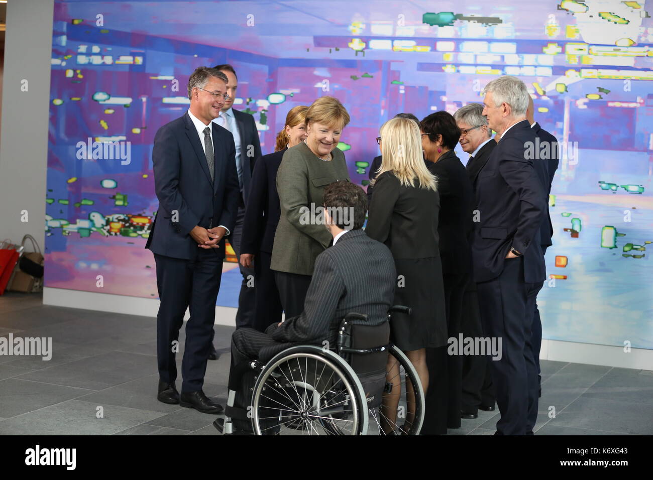 Federal Chancellor Angela Merkel welcomes the Mayor of Amatrice from ...