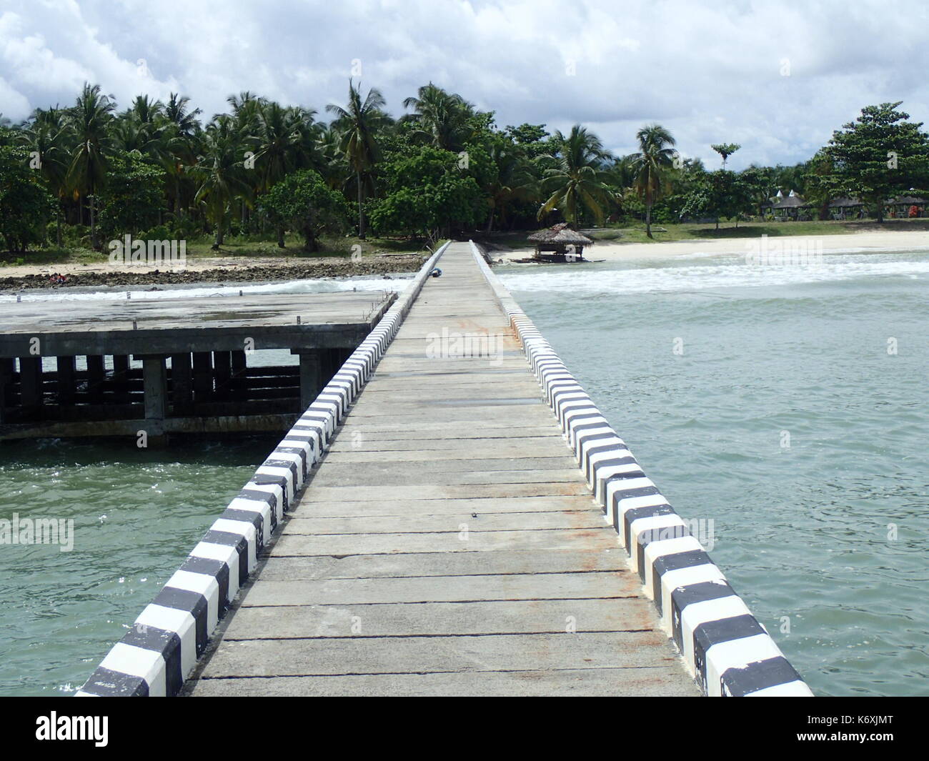 Isabela City, Philippines. 13th Sep, 2017. Malamawi Beach is one of the ...