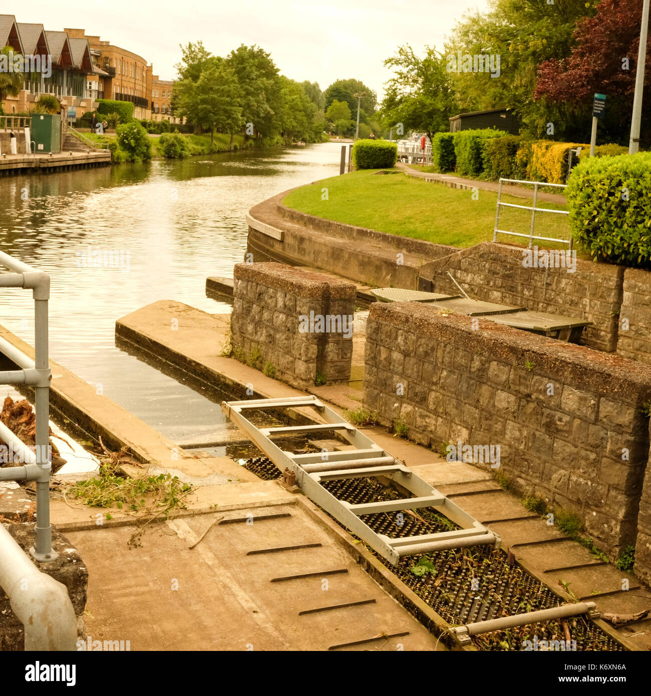 Molesey Lock High Resolution Stock Photography and Images - Alamy