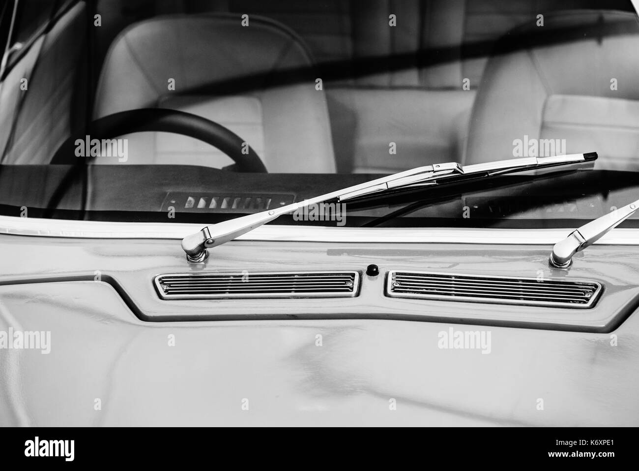 Classic vintage car exhibition, windshield close up Stock Photo - Alamy