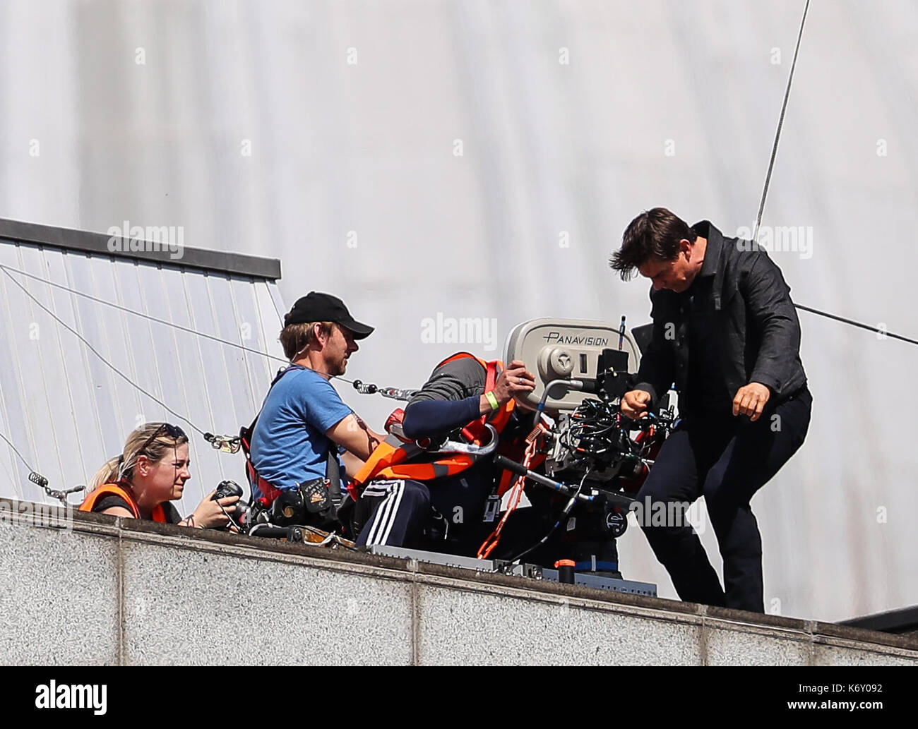 Tom cruise filming stunt scene hi-res stock photography and images - Alamy