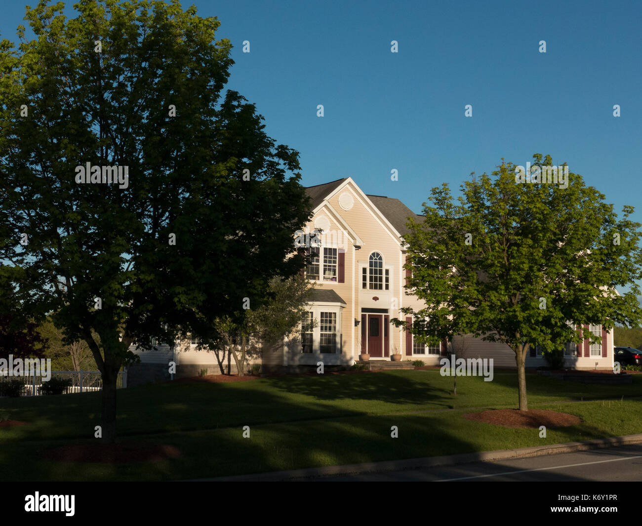 Middle class lifestyle hi-res stock photography and images - Alamy