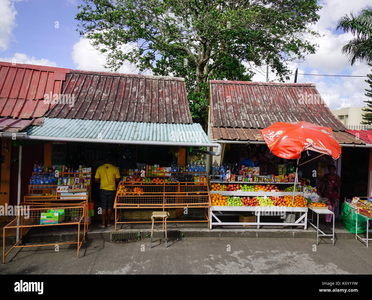 Traditional colonial house mauritius hi-res stock photography and ...