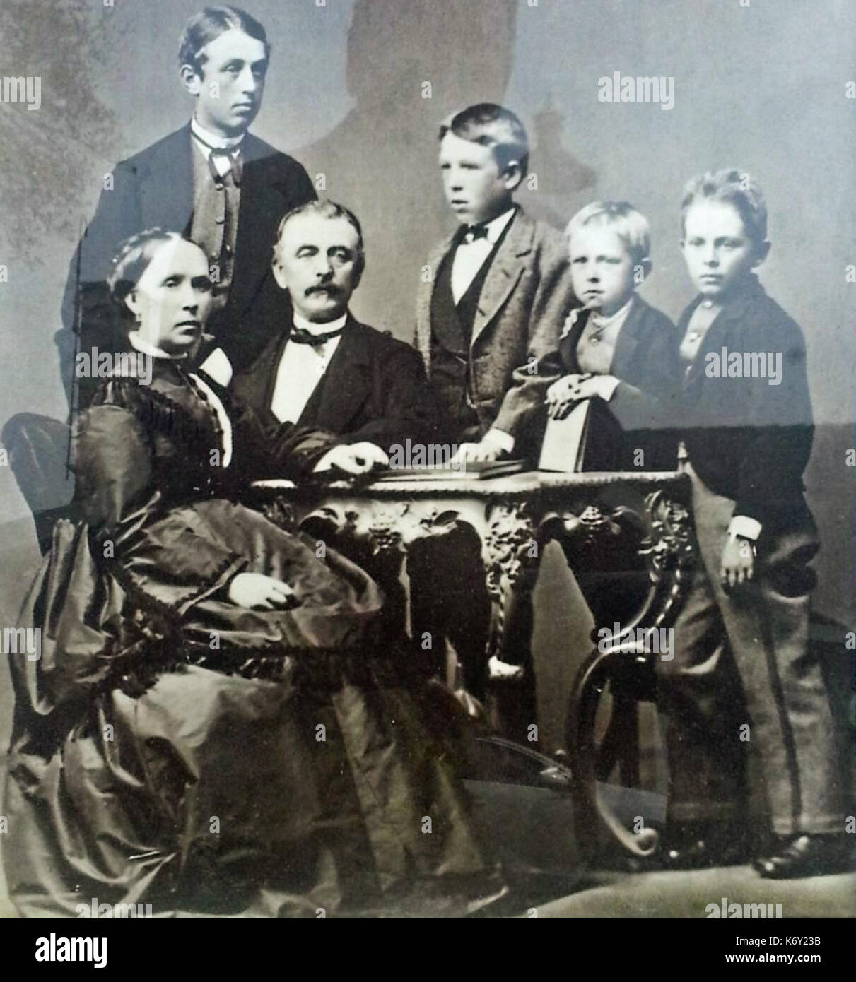 Family record tracing hi-res stock photography and images - Alamy