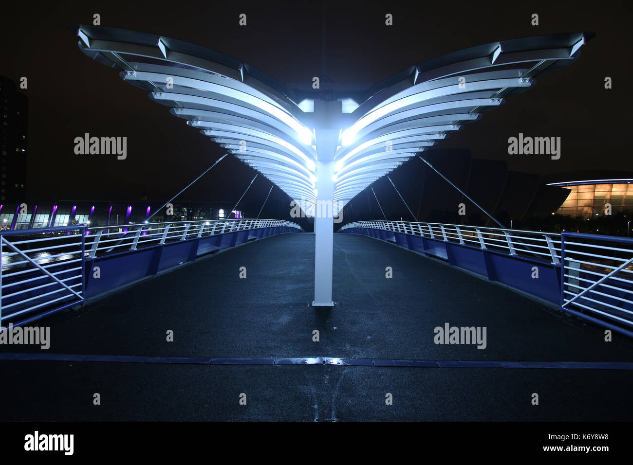 Bells bridge hi-res stock photography and images - Alamy