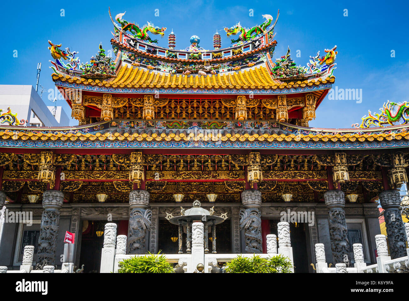 The Kwan Tai Temple and gate in Chinatown, Yokohama, Japan, Asia Stock ...