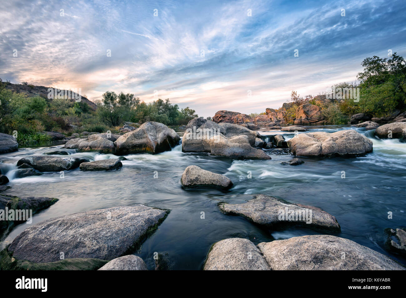 River roll hi-res stock photography and images - Alamy
