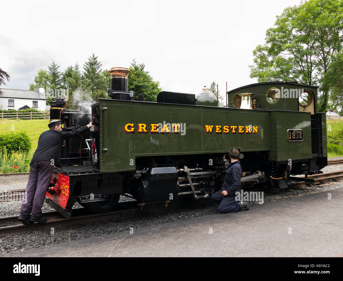 Aberystwyth railway station wales hi-res stock photography and images ...
