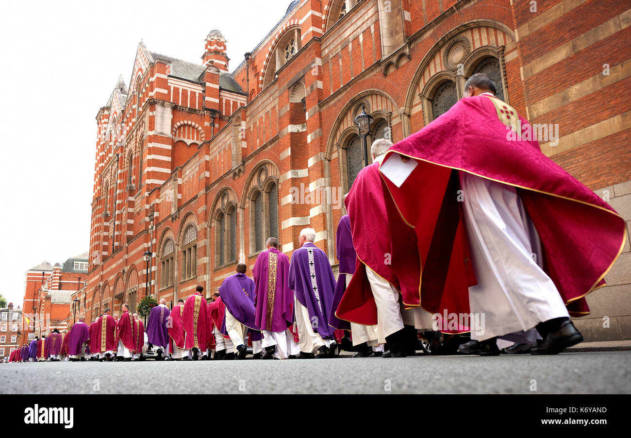 Cardinal Cormac Murphy-O'Connor funeral procession Westminster ...