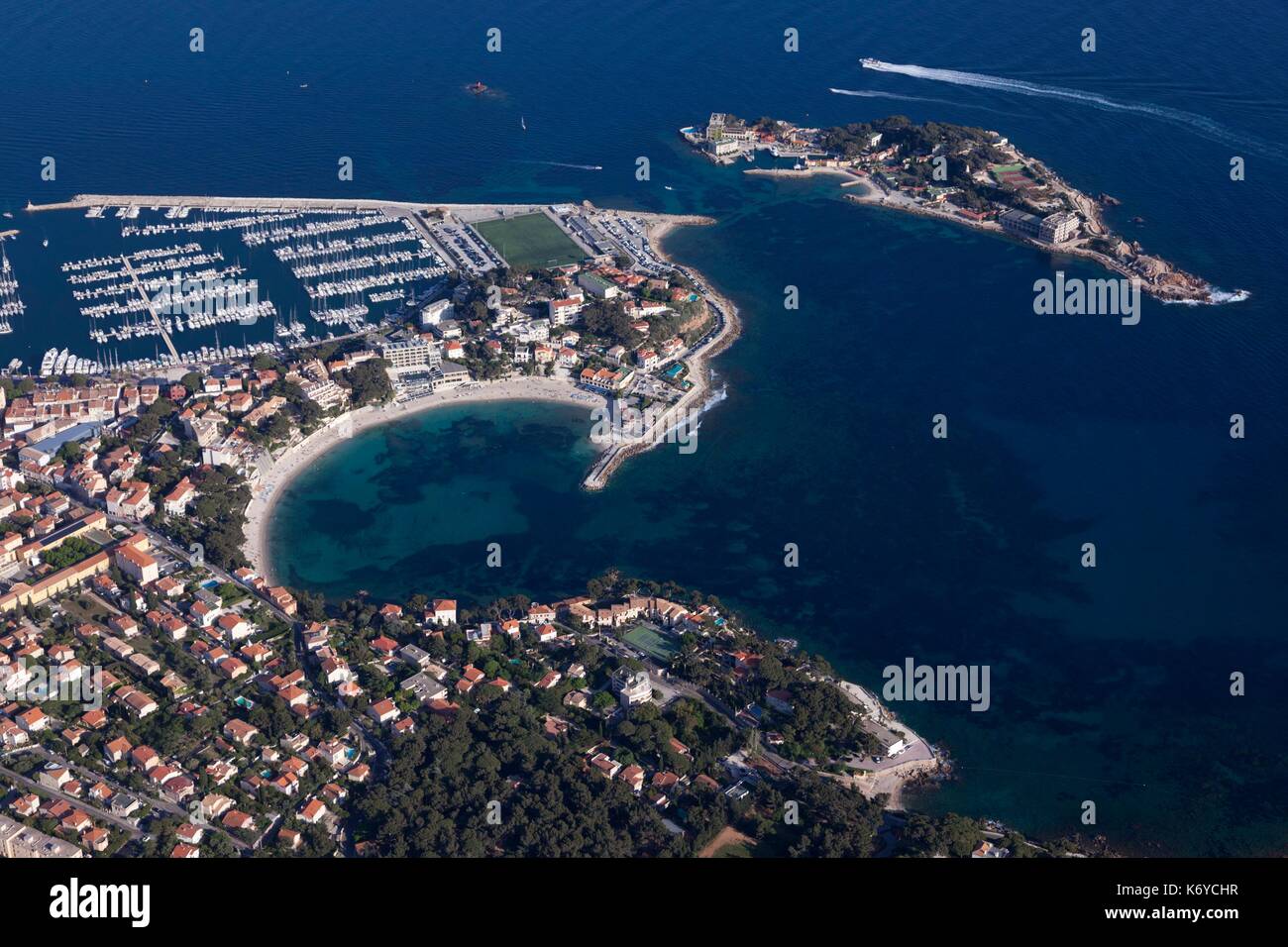 France, Var, bay of Bandol, marina of Bandol, cove of Renecros and ...