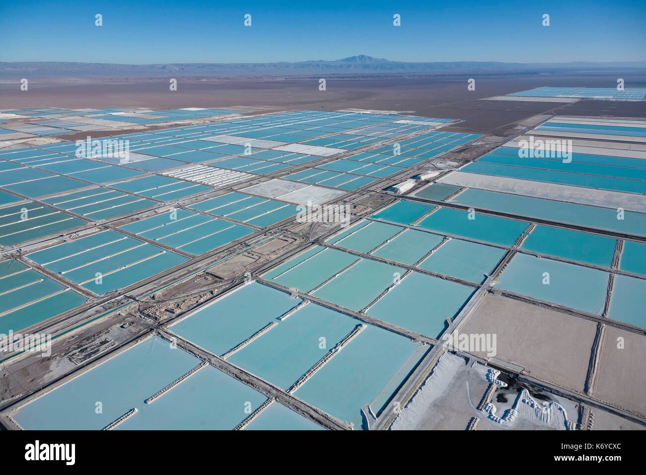 Lithium mine chile hi-res stock photography and images - Alamy