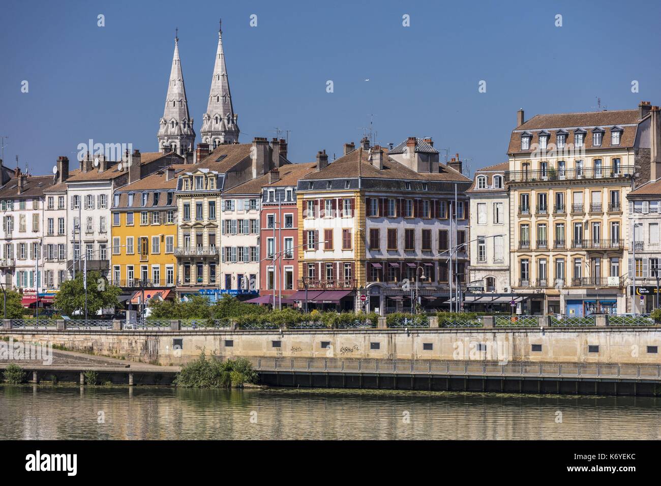 France, Saone et Loire, Macon, the bridge of Saint Laurent, quai ...